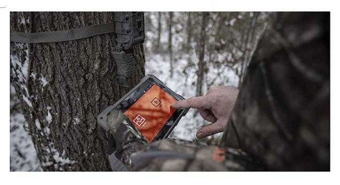 WildGame Innovations VU70 Trail PAD Tablet Card Viewer | Londero Sports